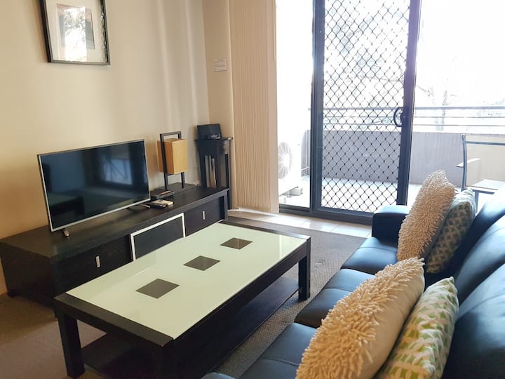Modern 1 Bedroom In Heart Of Parramatta - Auburn