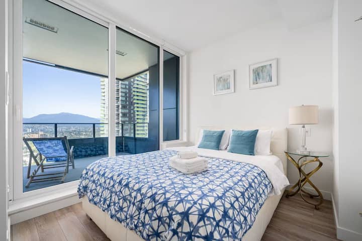 New Luxury Metrotown 1b1b Condo - Burnaby