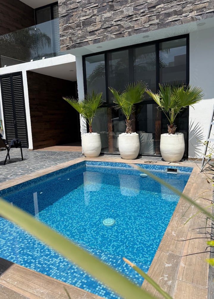 Hermosa Casa De Lujo A Solo 3 Minutos De La Fnsm - Aguascalientes