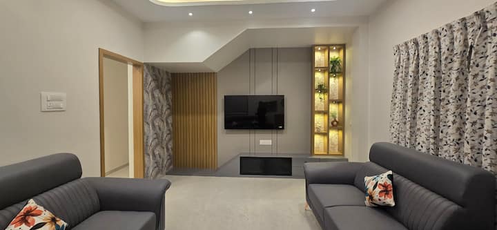 Luxury Modern 3bhk Home At Heart Of The City - Belagavi