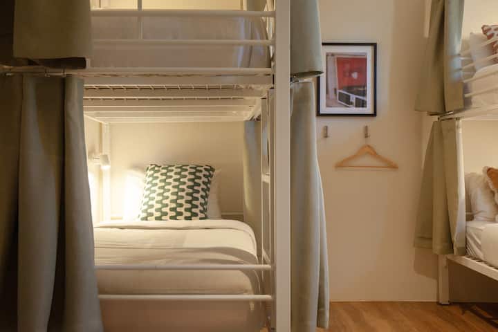 Private 4 Bed Ensuite Room - 雪梨