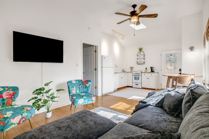 Biker-friendly 1br · Garage · Lake Junaluska, Nc - Lake Junaluska, NC