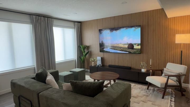 Studio Nook - Airdrie