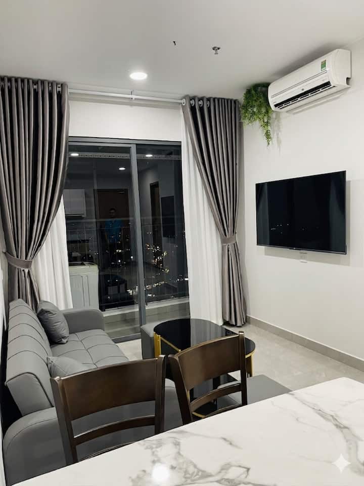 Căn Hộ 1br Tầm Nhìn Cao Thoáng đẹP | Hồ Bơi Và Gym - Binh Duong