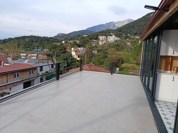 Muhteşem Bir Akdeniz Manzarası - Faralya