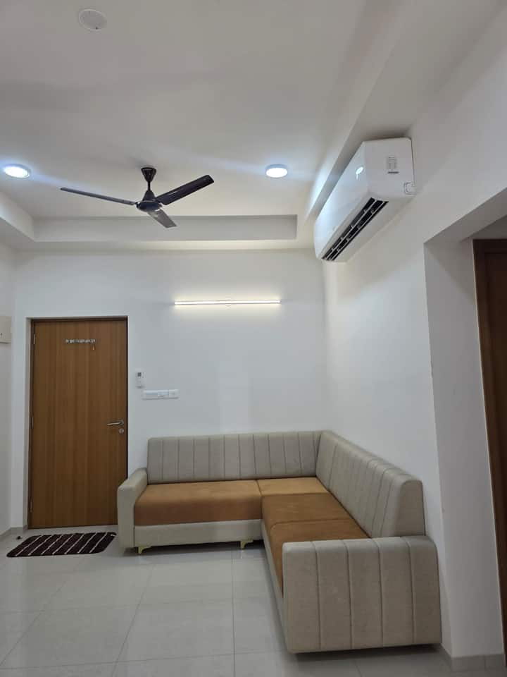 Shobha Dream:beautiful Gift City View
Gym & Pool - Gandhinagar