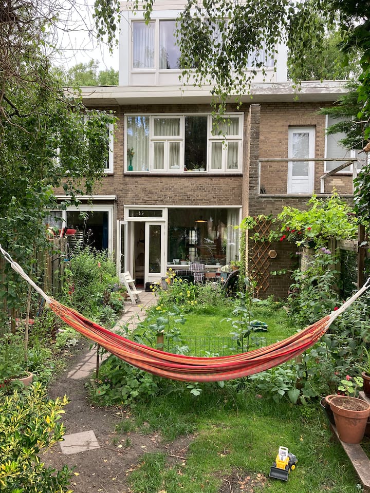 1950s Design Family Home. Garden & Green Area - Amsterdam