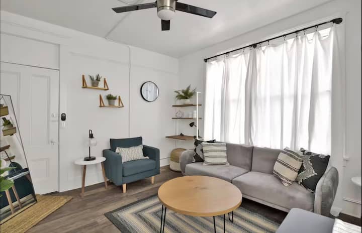 Historic Downtown Prescott Apartment: O’neill Room - Prescott, AZ