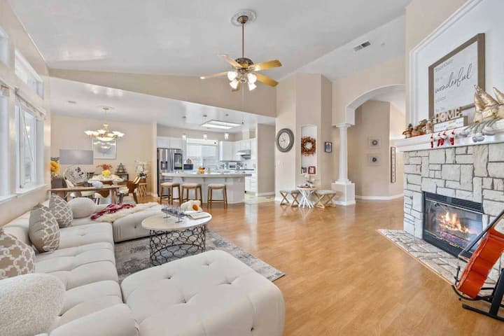 Serene Haven Retreat On Bichester Ct A#41913 - Bakersfield, CA