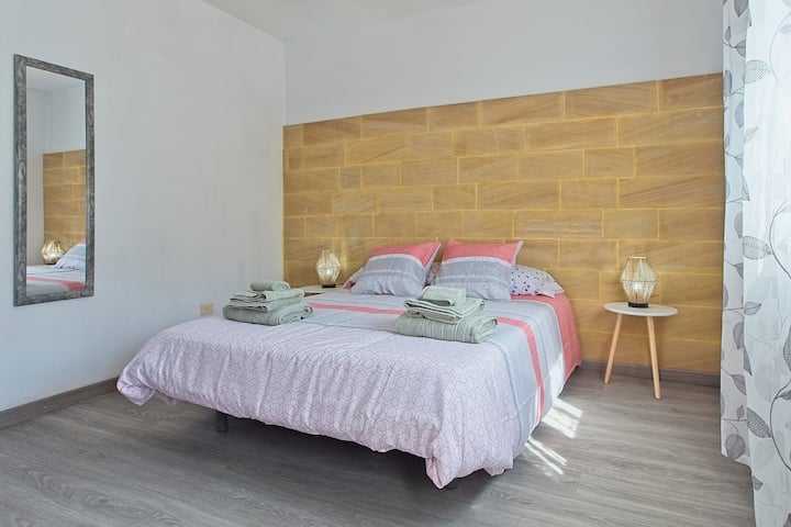 Leopoldo I I - Peña Trevinca