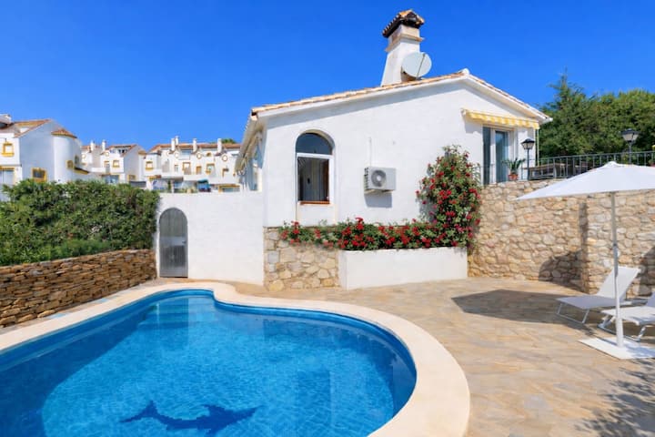 Stunning Villa - Private Pool V100 - Fuengirola