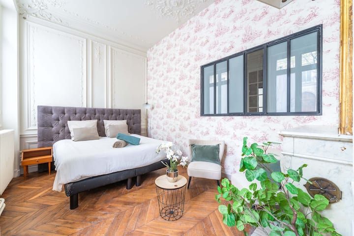 3bdr / 2 Bathrooms Next To Champs Elysées, Opéra - Paris
