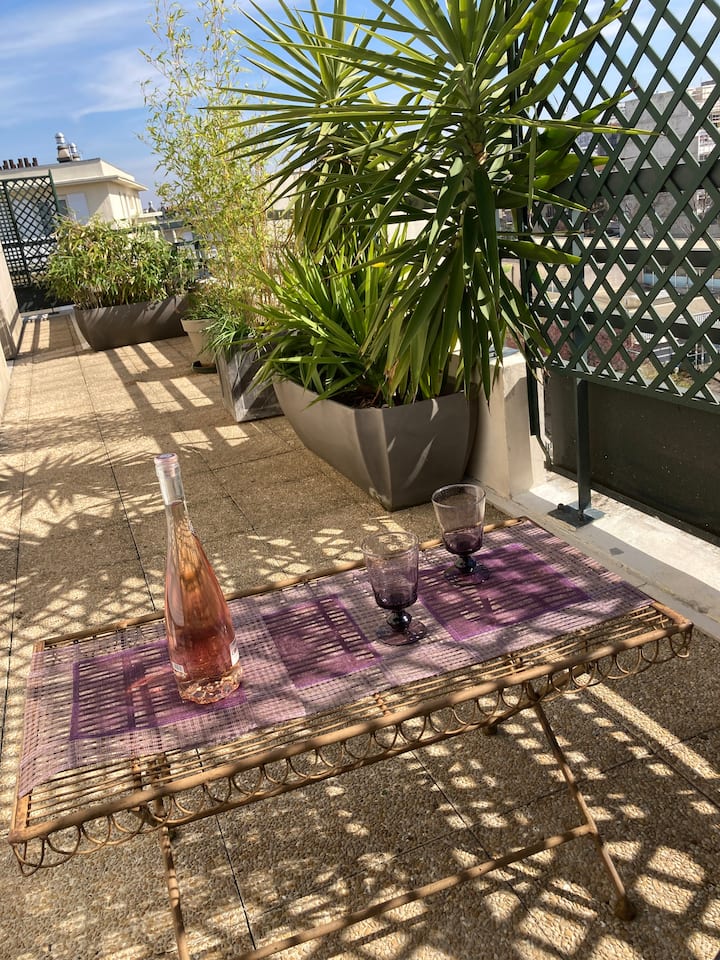 Appartement Charmant Avec Terrasse - Bois-Colombes