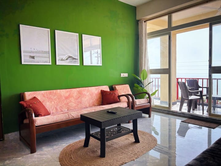 Serene Sea-facing Retreat Villa - Dapoli