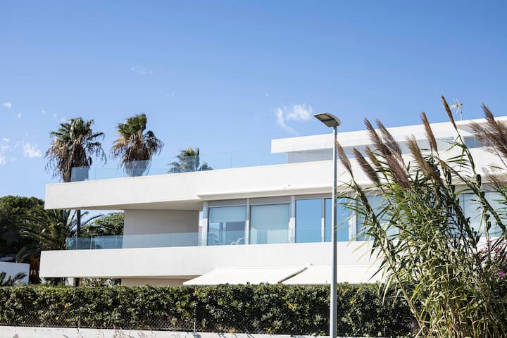 Villa De Lujo En 1ªlinea De Playa Con Piscina - Alcocéber