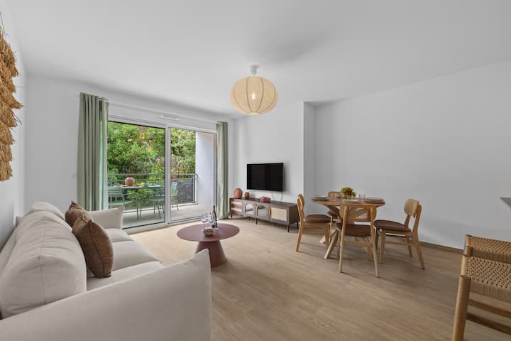 ÈZe Beach - 2 Bedrooms + Terrace & Parking ! - Èze