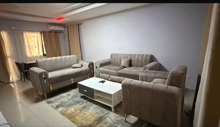 Appartement Spacieux Et Climatisé De Deux Chambres - Conakry