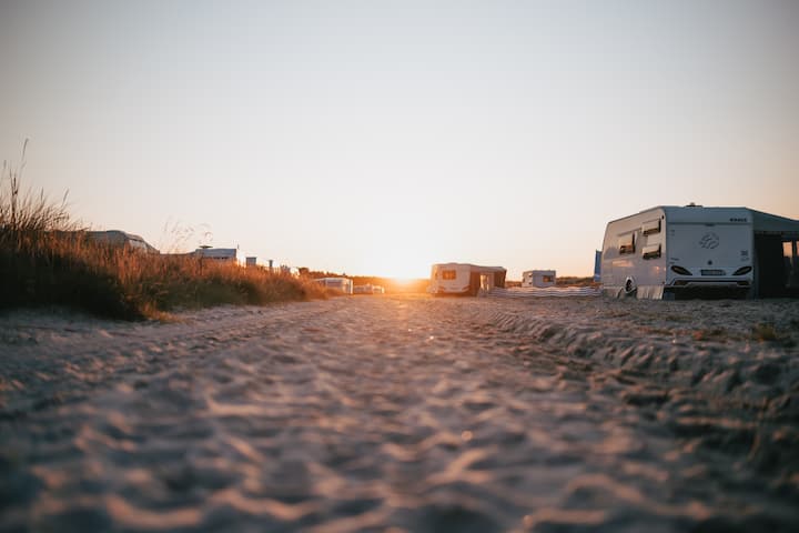 Aufwachen Am Meer - Wohnwagen Im Dünensand - Prerow