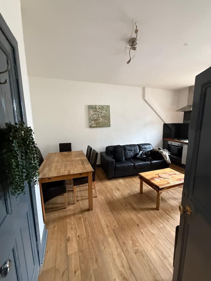 Royal Mile Stay Walk To Castle Sleeps 4 - Edinburgh