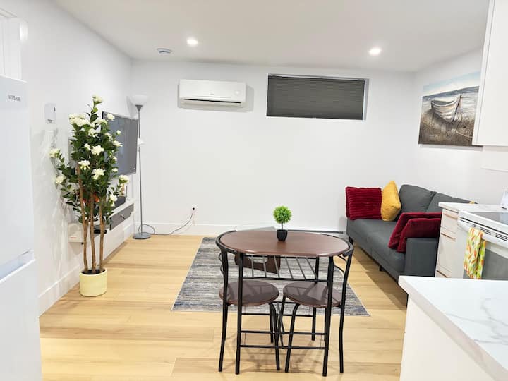 Luxury 1 Bedroom Suite | Near Ymca & Mountain Rd. - Moncton