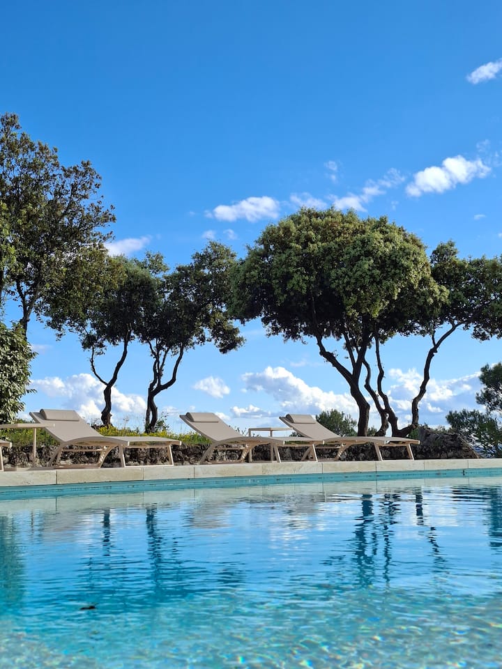 L’eden De Mila,
Le Charme En Provence - Saint-Paul-Trois-Châteaux