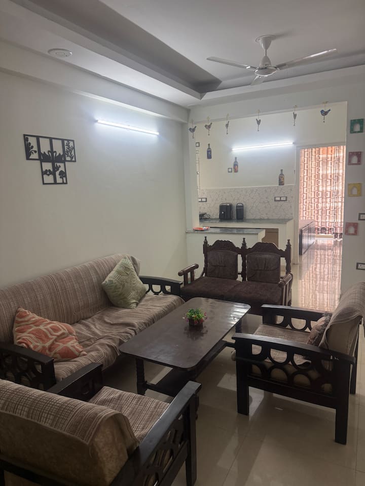 Spacious And Well-ventilated Living Area - Karnal