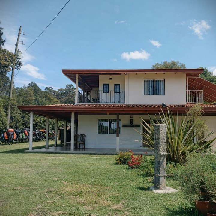 Casa-base Arví - Guarne