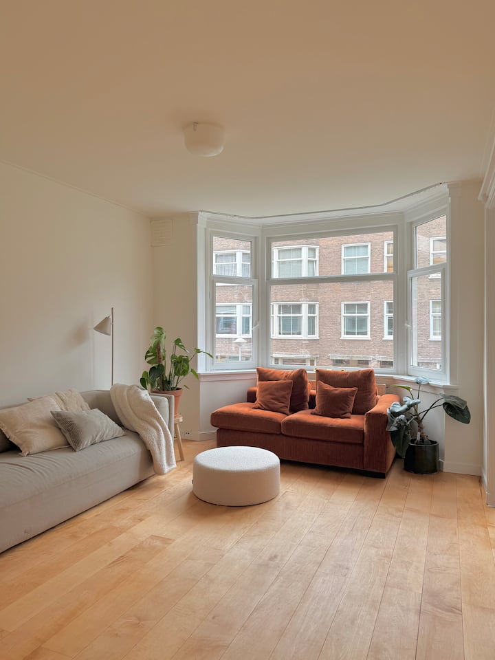 Licht Appartement In De Rivierenbuurt - アムステルダム