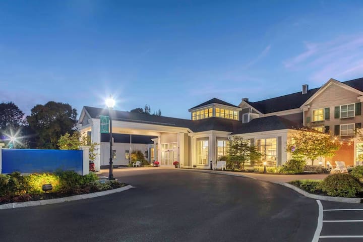 Ll Bean King Room W/ Pool & Gym - Freeport, ME