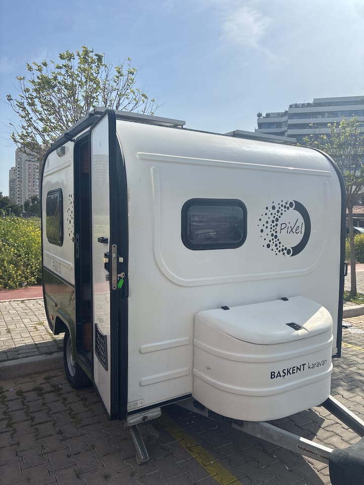 Mavişehir’de çOk Güzel Bir Konumda Karavan Keyfi - Izmir