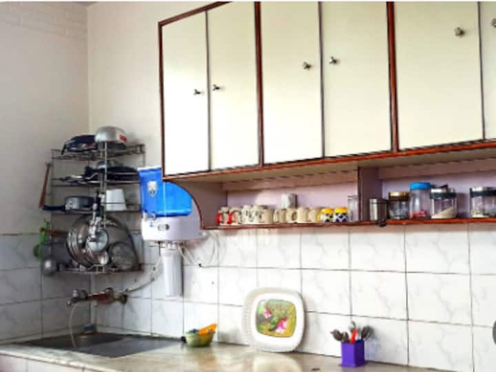 8 Guests|2ac&1 Non-ac_stay - Faridabad