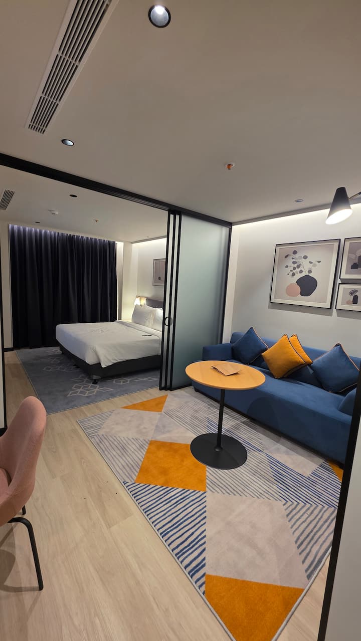 Kaar Luxury
B101 Orchid Parc Thanisandra Nagavara - 벵갈루루