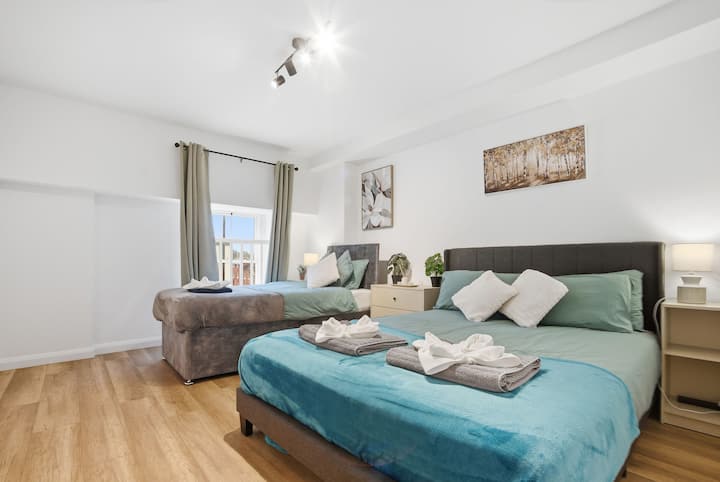 Contractor Suites | 2 Flats | Same Block | Swindon - Somerford Keynes
