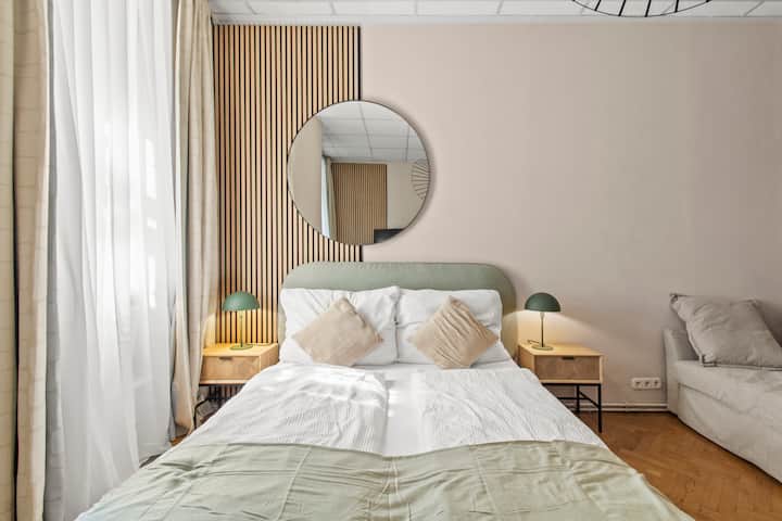Stylish 2br · Near Danube · Metro Nearby · Wi-fi - Wenen