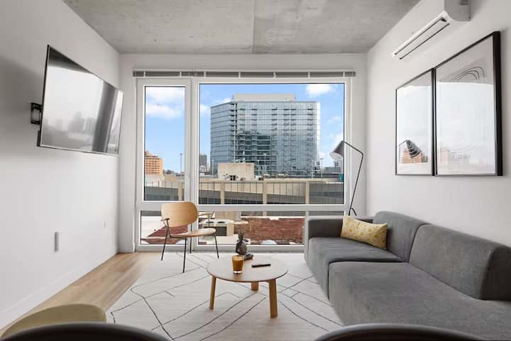 4br Modern Urban Escape, Walk To Lincoln Zoo - Chicago, IL