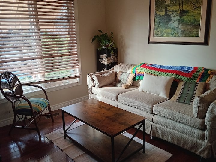 Furnished Apartment In Quiet Ancaster Home - Hamilton