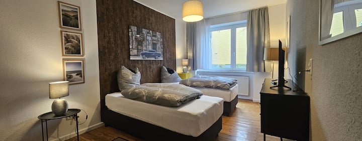 Location-economie-salle De Bain Privée-balcon-char - Cassel, Allemagne