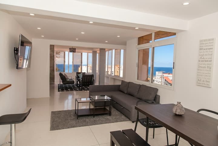 Design Oceanfront Penthouse / Wi-ffi And Generator - Havana