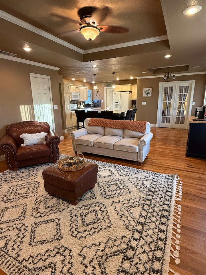 Gwendolyn’s Lane - Carlsbad, NM