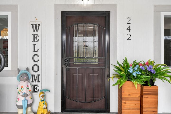 10 Roof Cottage - Nashville, IN