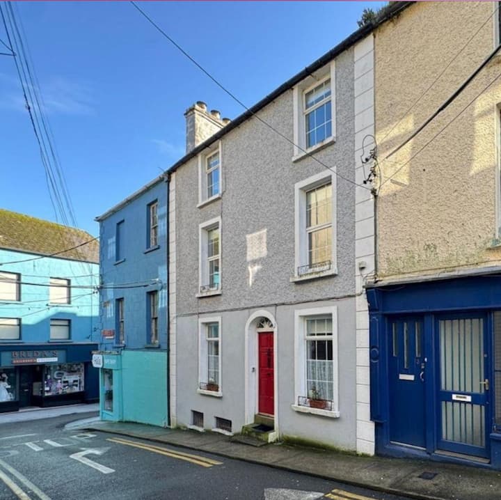 Beautiful Townhouse In The Heart Of Wexford Town - Rosslare