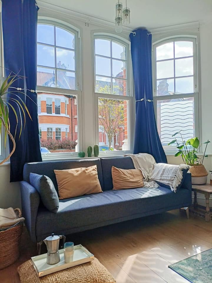 Ground Floor Apt - Piccadilly Line, Shops, Cafés - Hounslow