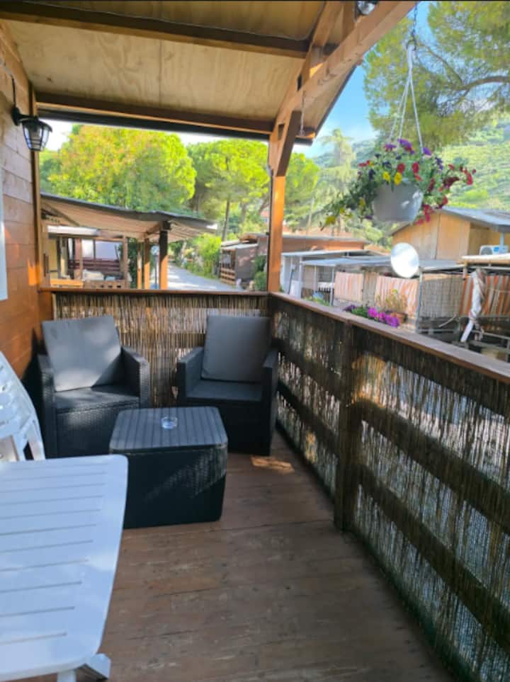 Bungalow Style Chalet Dans Camping En Bord De Mer - Ventimiglia