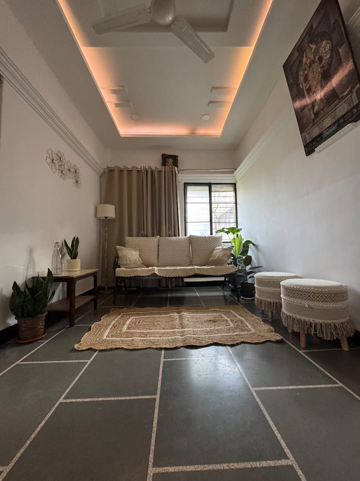 The Wholesome Pilgrims Stays - Kolhapur