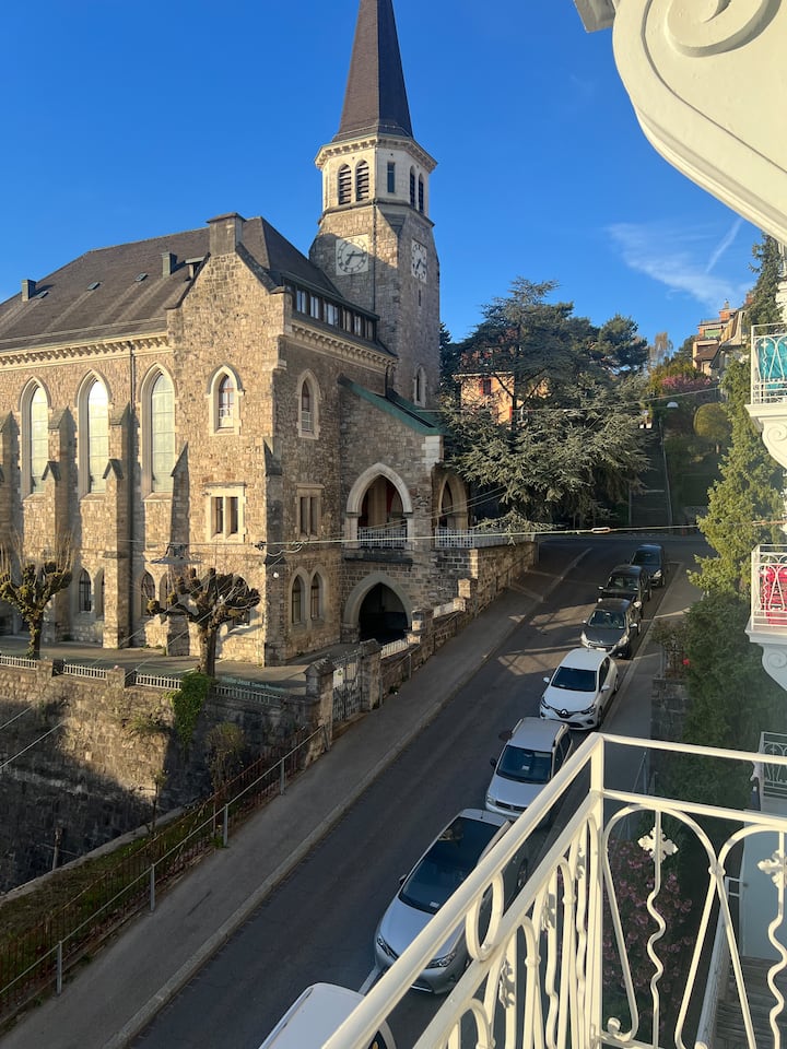 Sun-drenched Gem With Lake View - Lausanne
