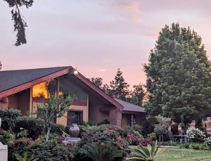 4 Acre Farmhouse - Fresno, CA