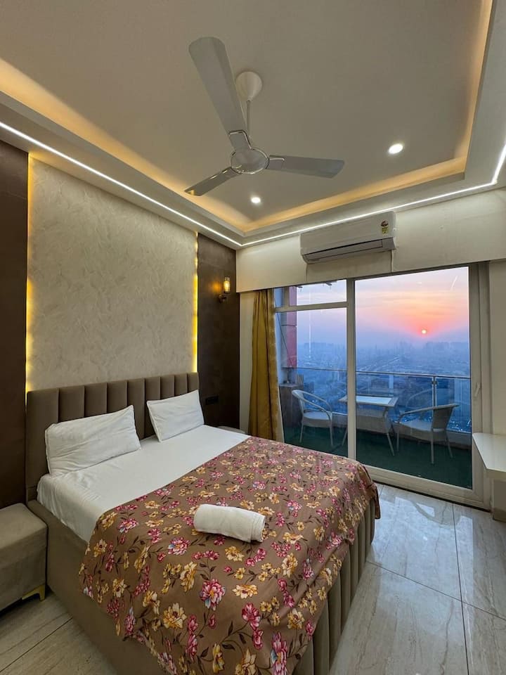 Cosmo Stays | 12-hour Studio At Fusion Ufairia - 노이다