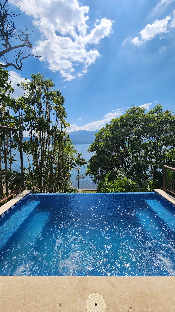 Turquoise Estate Lake Coatepeque - El Salvador