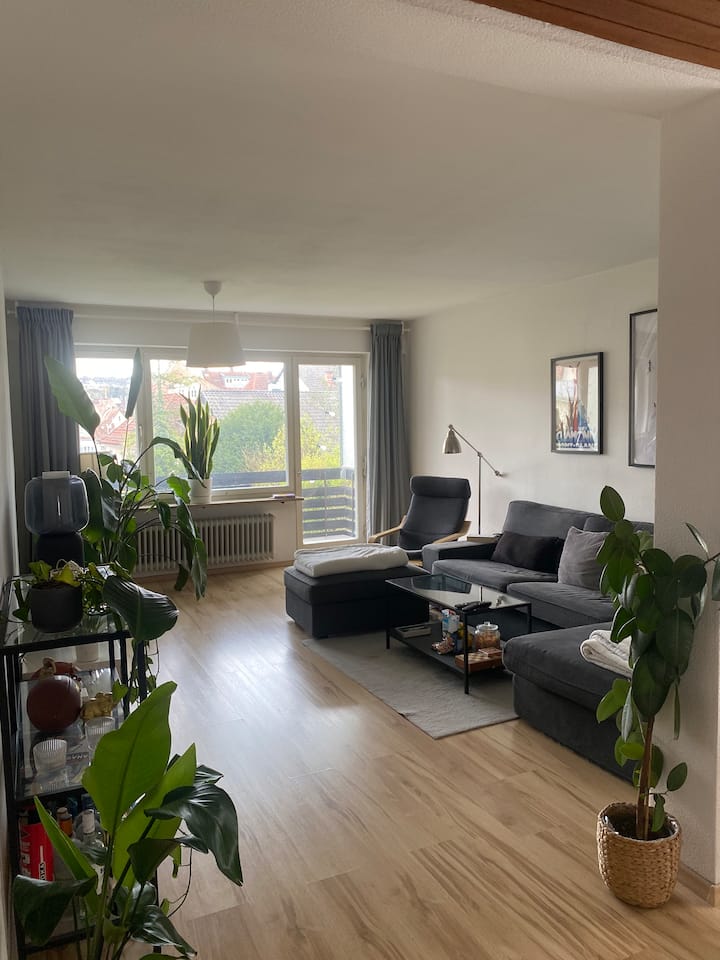Ruhige & Citynahe Wohnung Mit Balkon - Stuttgart