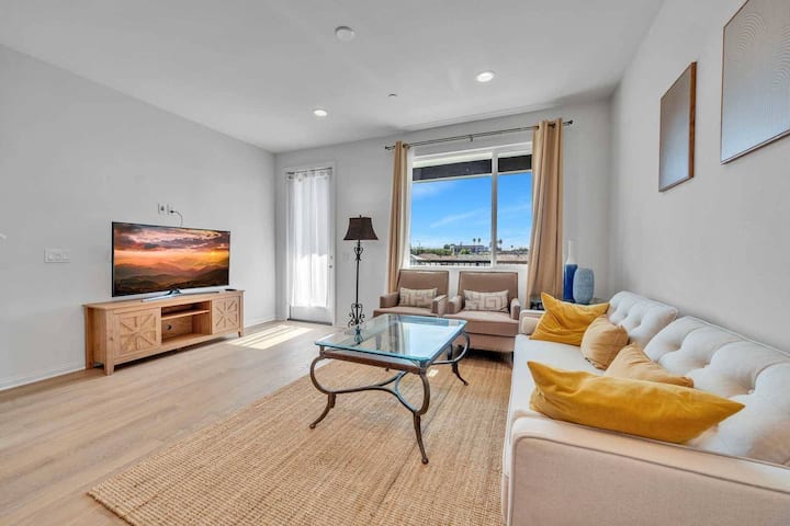 Convenient Living On Victor Avenue A#42270 - Anaheim, CA